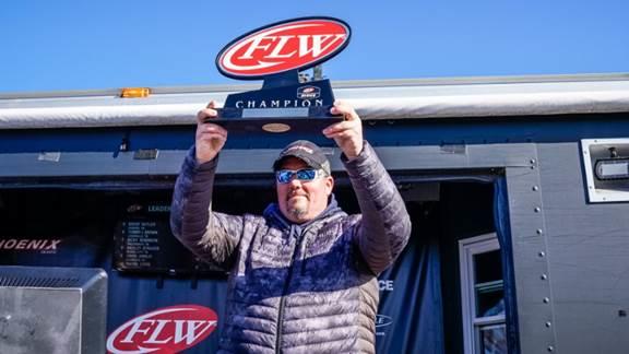 Neece Wins 2020 Toyota Series on Chickamauga - Wired2Fish