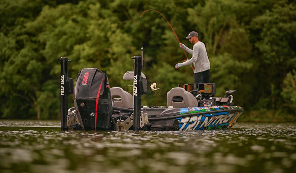 A Closer Look at the Minn Kota Raptor - Wired2Fish