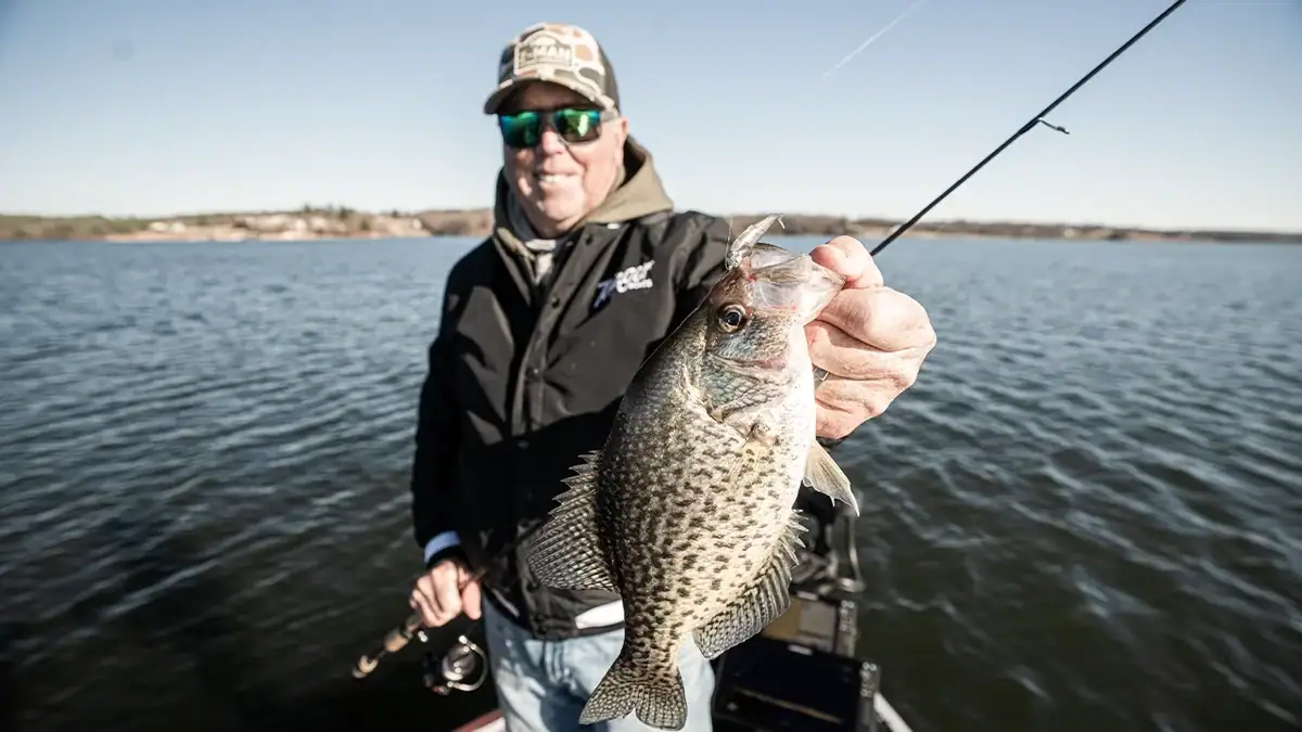 [VIDEO] Fishing Docks for Crappie (Top Techniques) - Wired2Fish